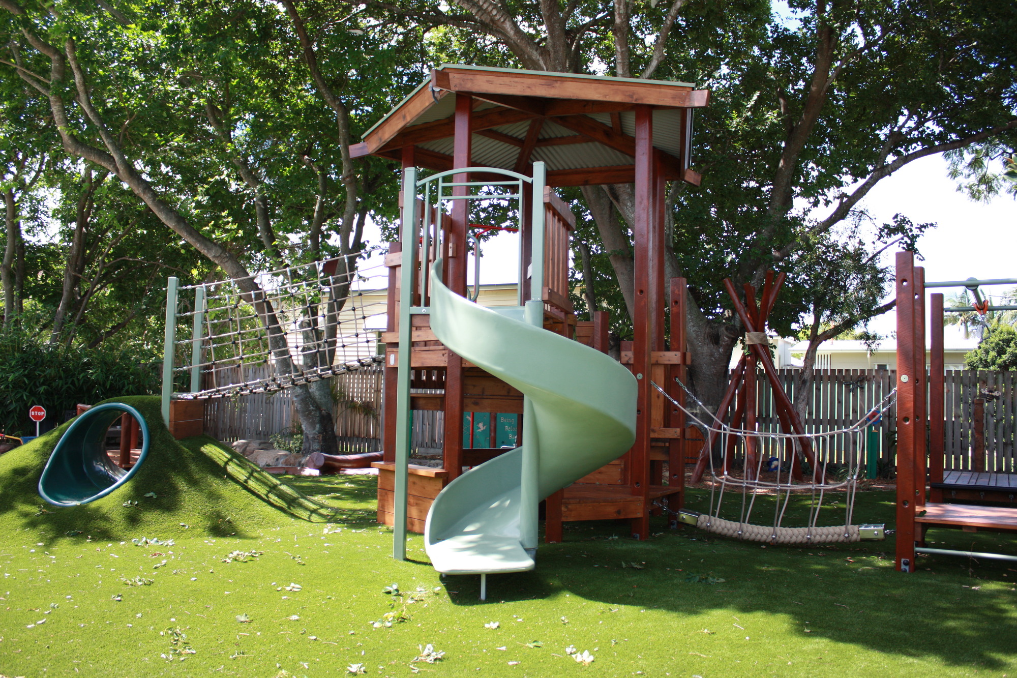 Wynnum General Gordon Kindergarten - Bespoke Playgrounds